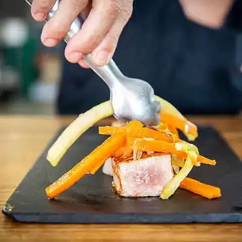 Meaning of Half Board (HB) in hotels: what does it include?